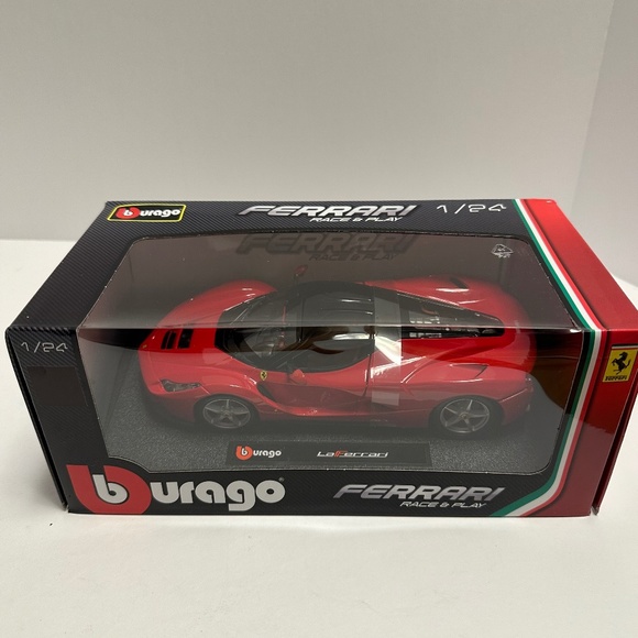 bburago | Toys | Bburago 260 Ferrari Laferrari Red Scale 124 Model Car ...
